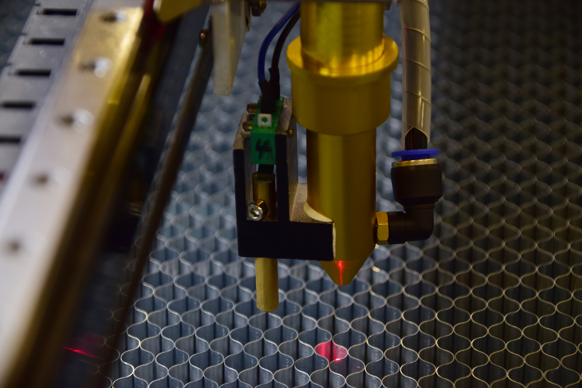 CO2 laserplotter 100W 100x60 cm